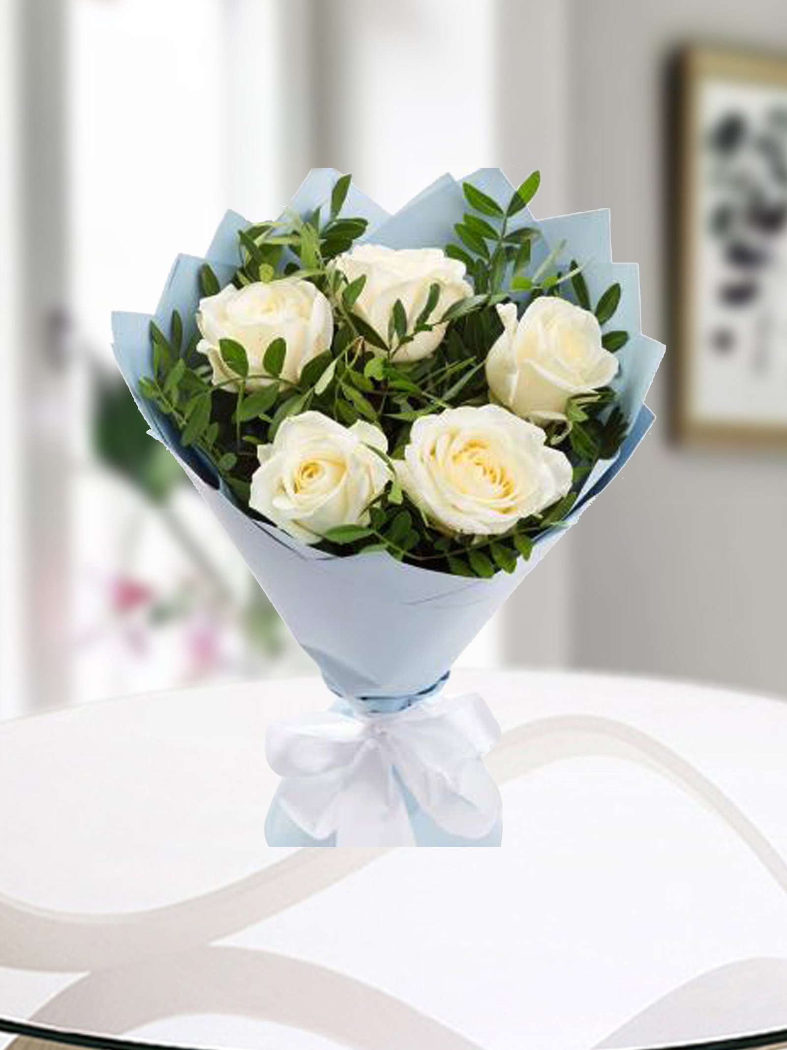 Mixed flower arrangement in a flower box. white flower arrangement in a ...